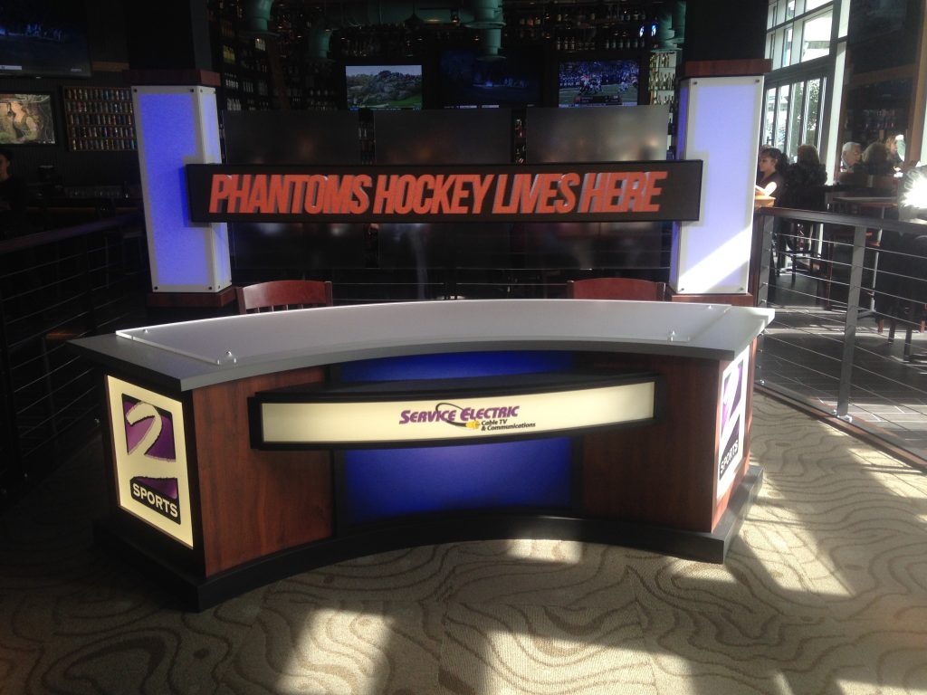 Service Electric Cable TV News Desk-Chickie and Pete's at the PPL Arena ...